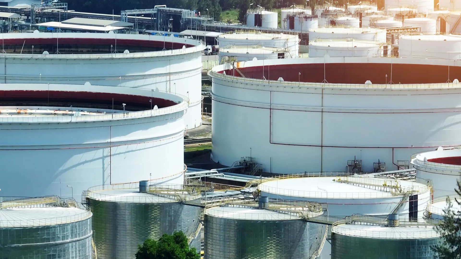 Tanques de Almacenamiento: Impacto de Gestionar Residuos