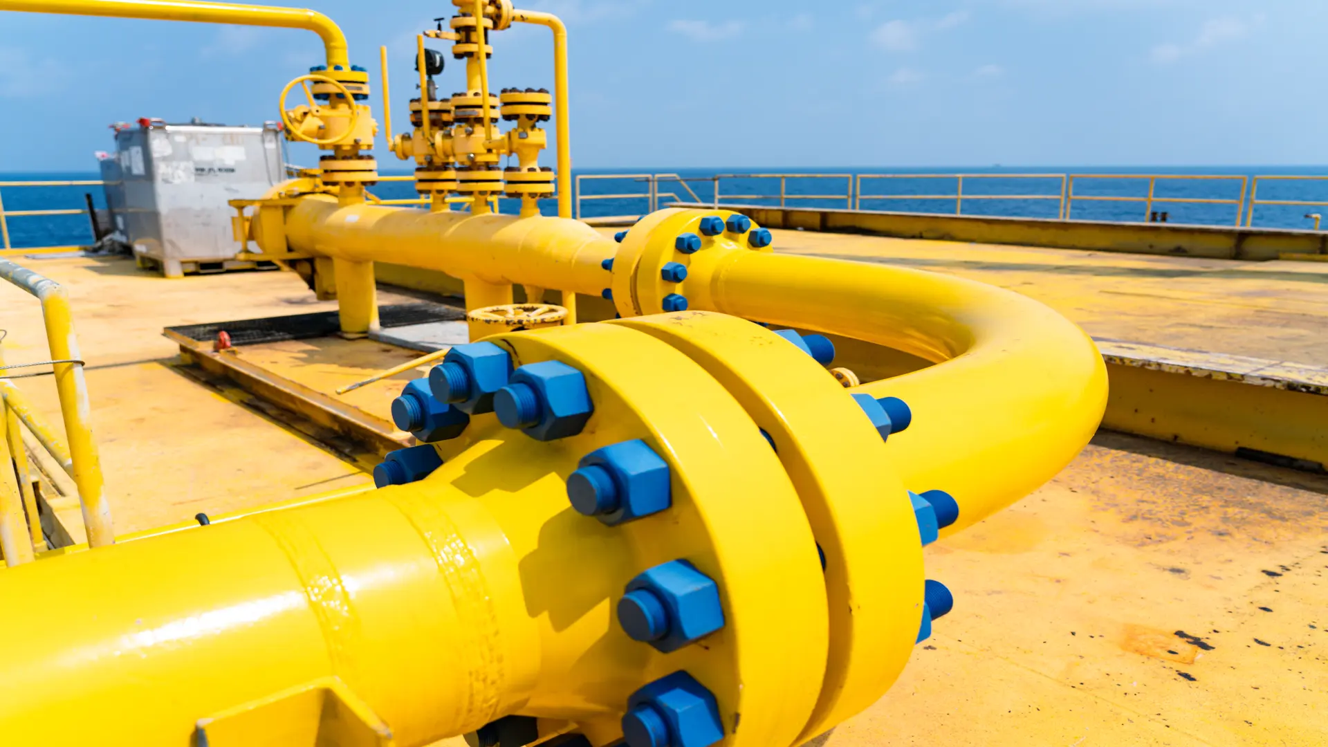 Prevención y Control de Corrosión en Tuberías de Oil and Gas