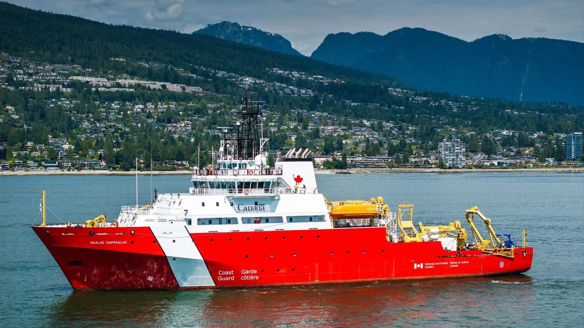 Buque cientifico canadiense inicia pruebas en el mar