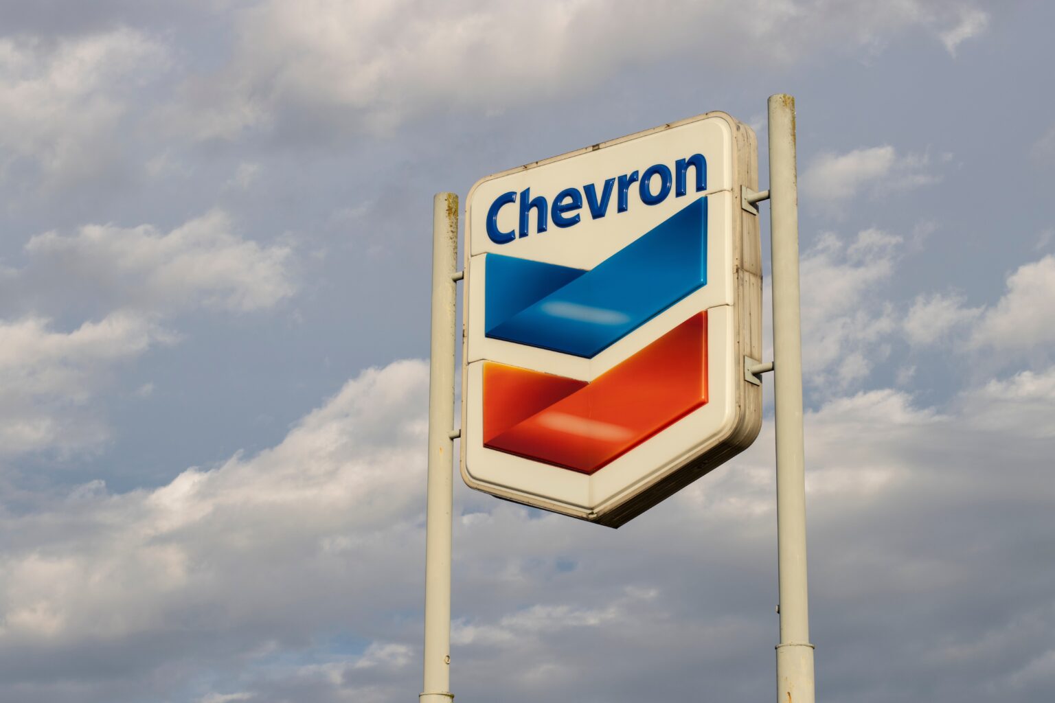 Chevron buys PDC Energy and expands oil and gas business