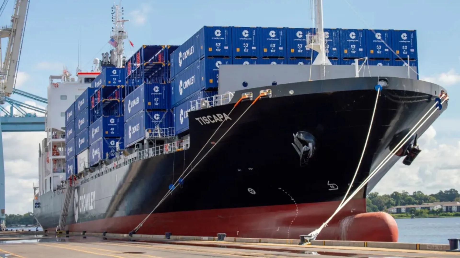 Crowley adds container ship to LNG fleet