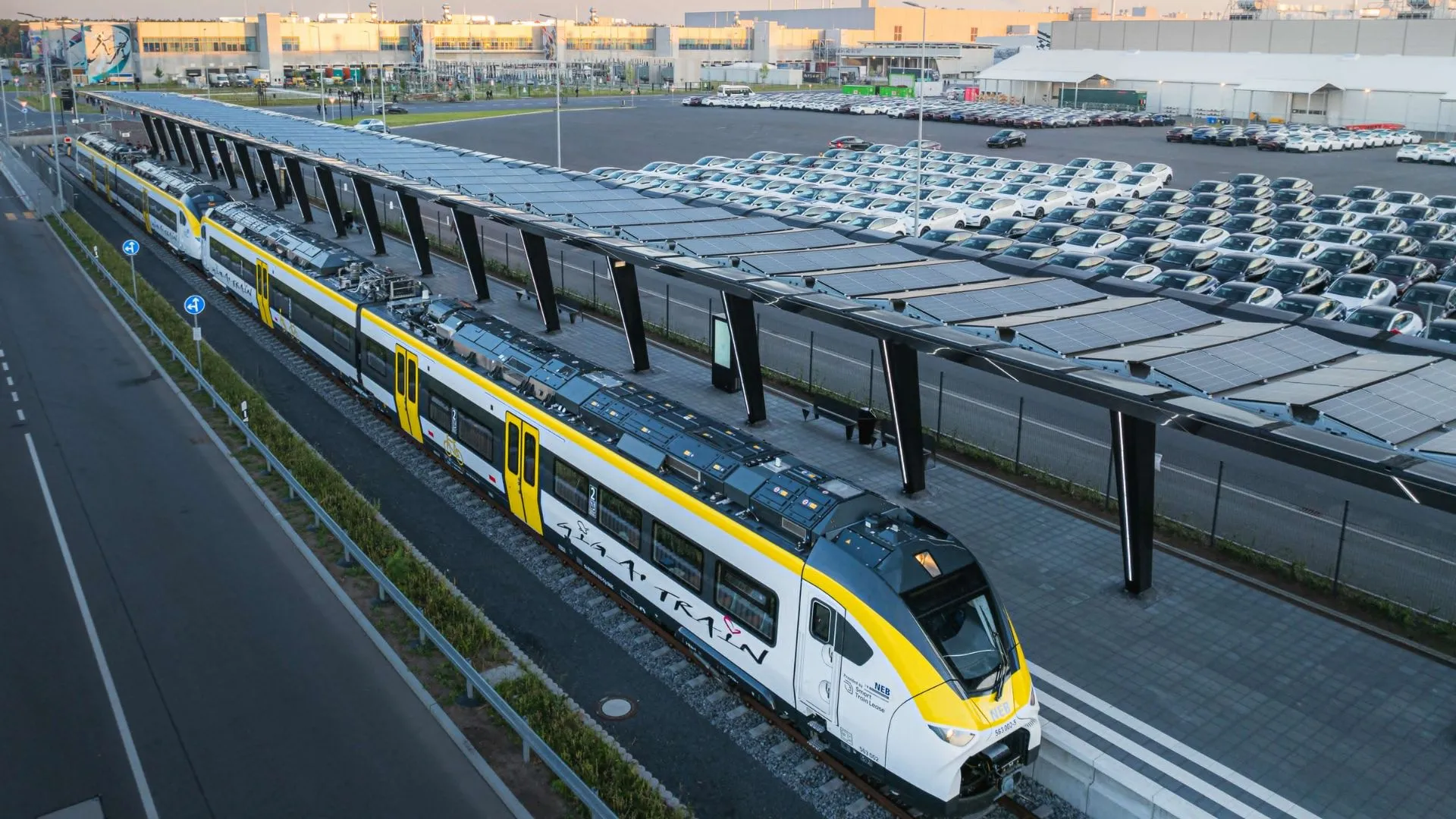 Tesla anuncia lanzamiento del primer 'Giga Train' eléctrico en Alemania