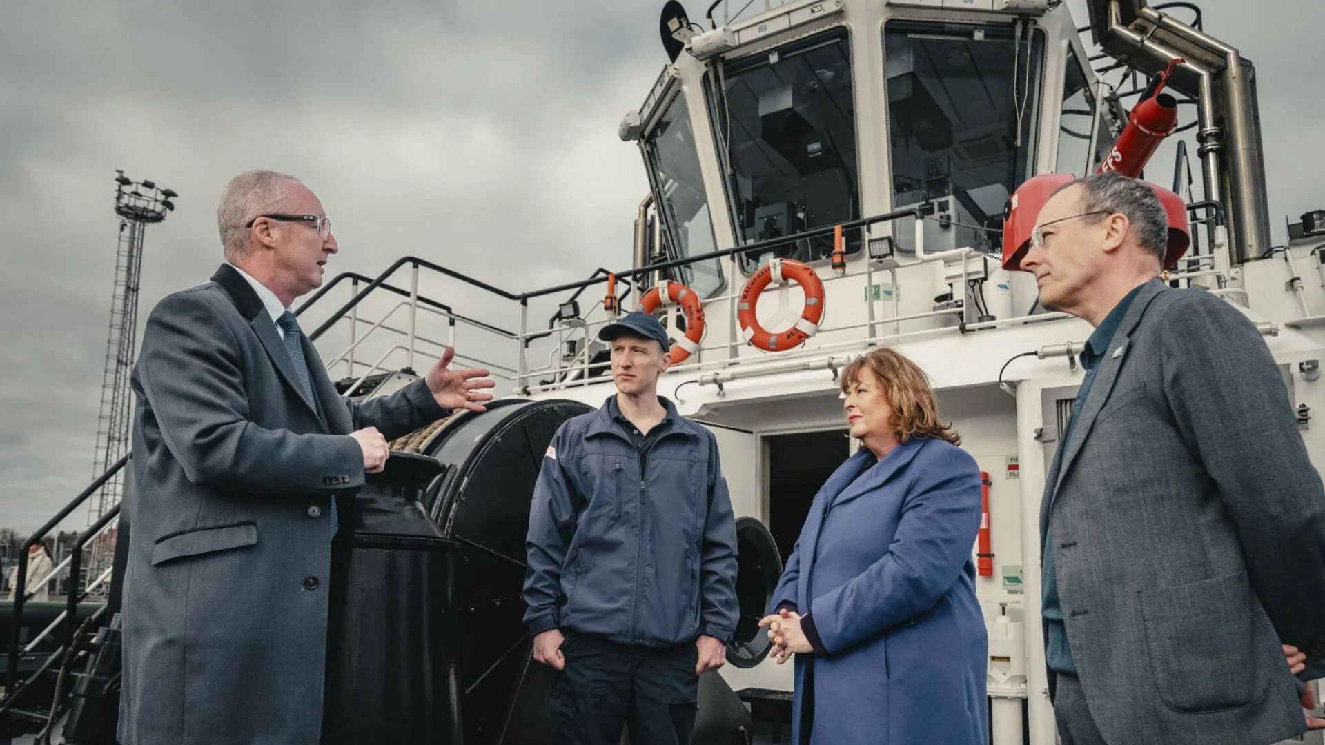 El puerto de Leith presenta su primer demostrador de energía costera ...