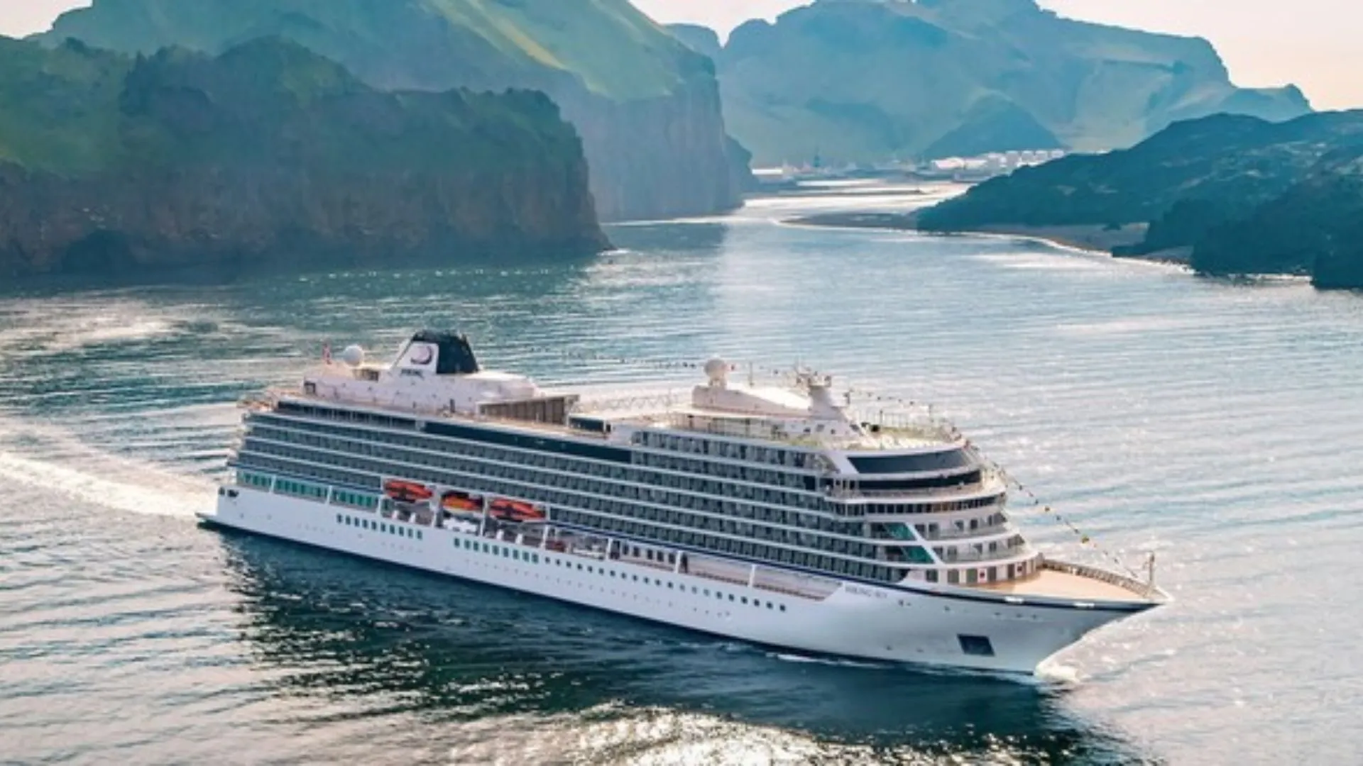 Fincantieri lanza su nuevo crucero Viking Mira en Ancona
