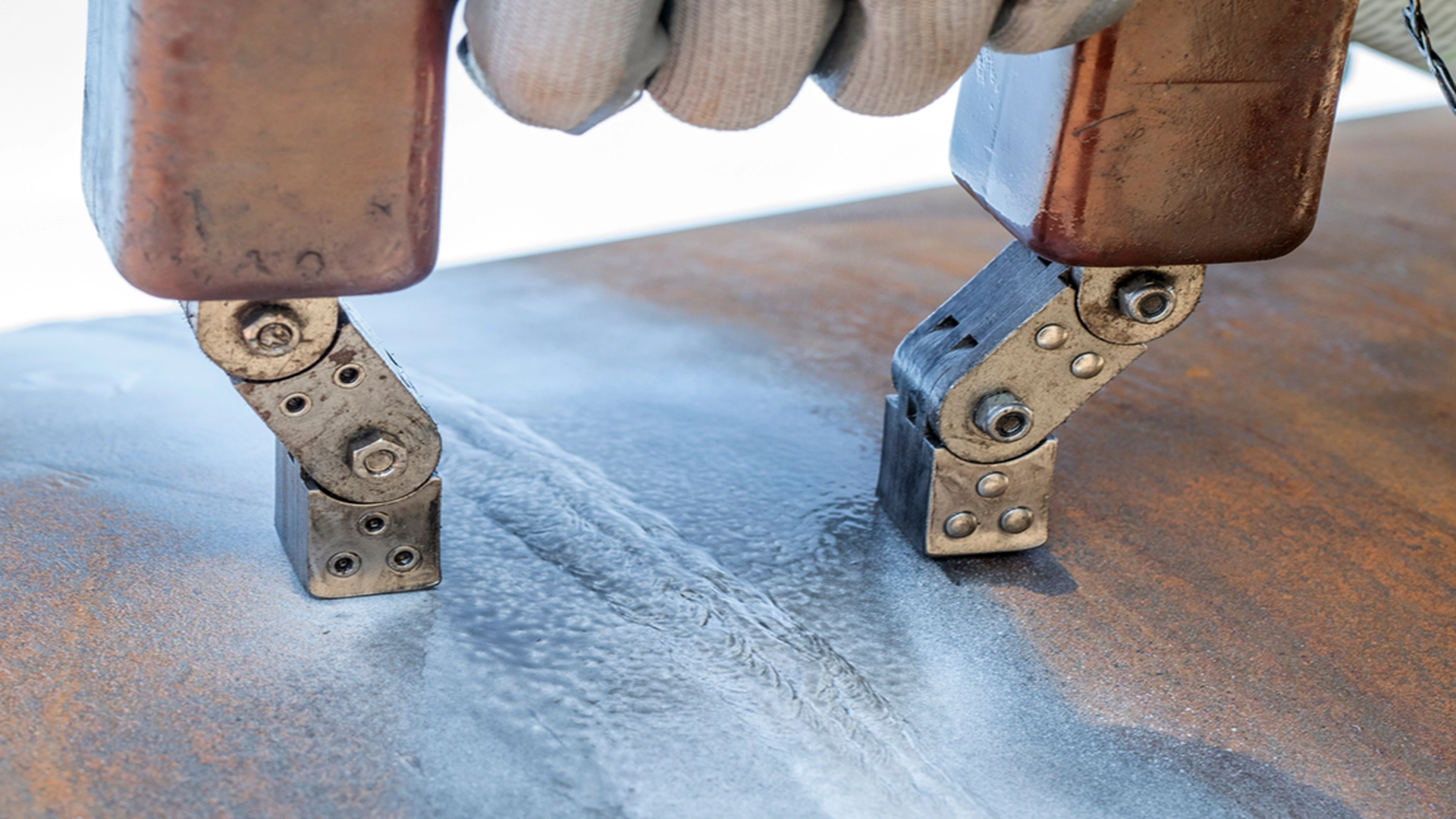 Advanced Equipment for Magnetic Particle Testing (MT)