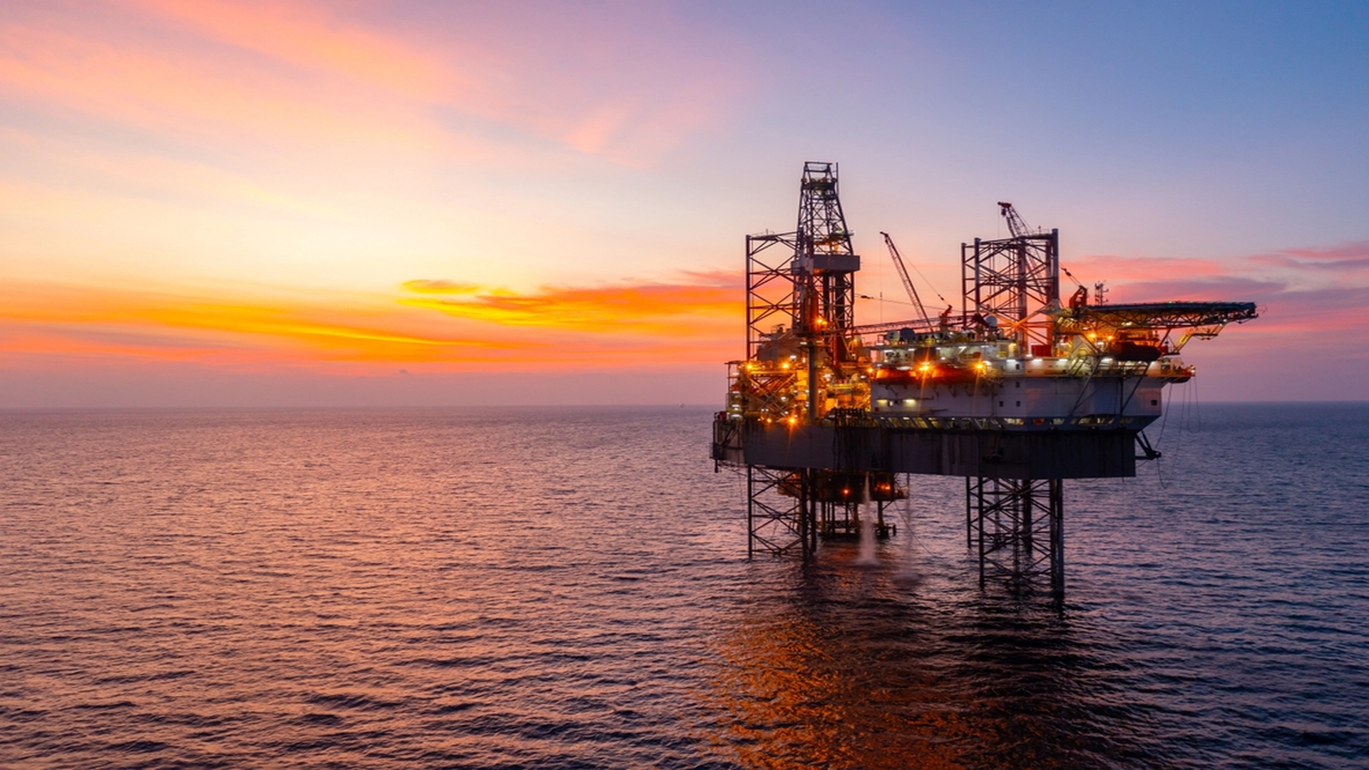 How Offshore Platforms Work and Extract Oil