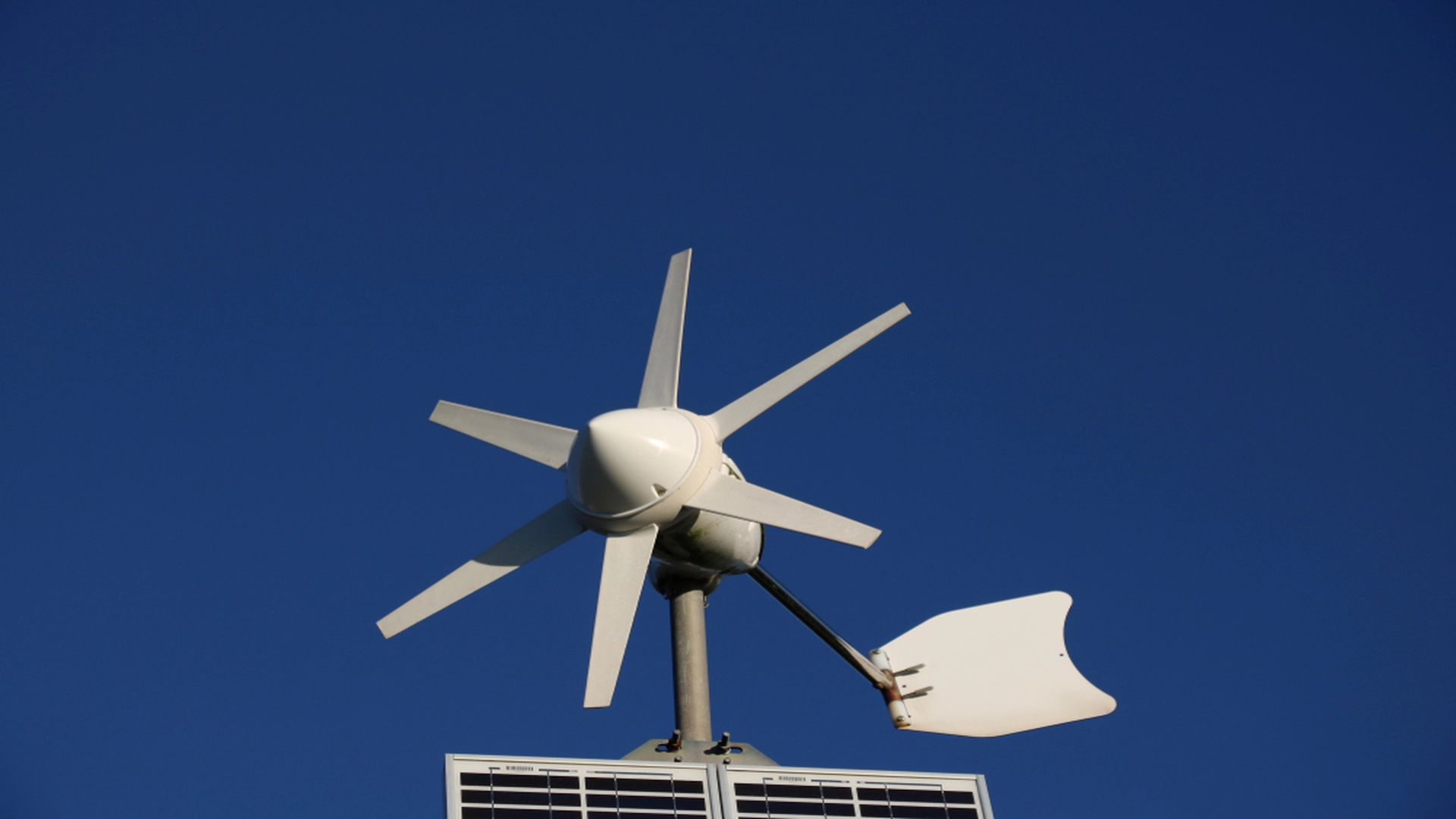 Mini Turbinas Eólicas Portátiles como Solución Energética