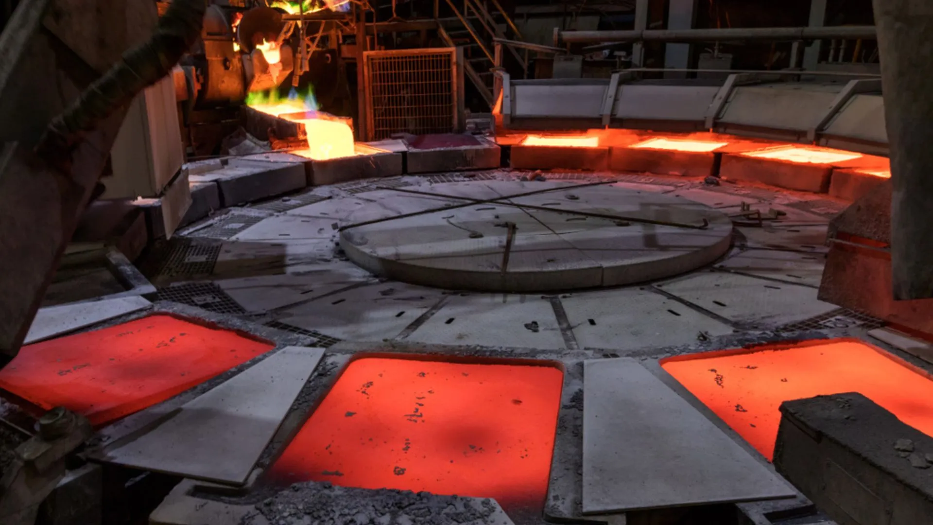 Freeport opens copper smelter in Gresik