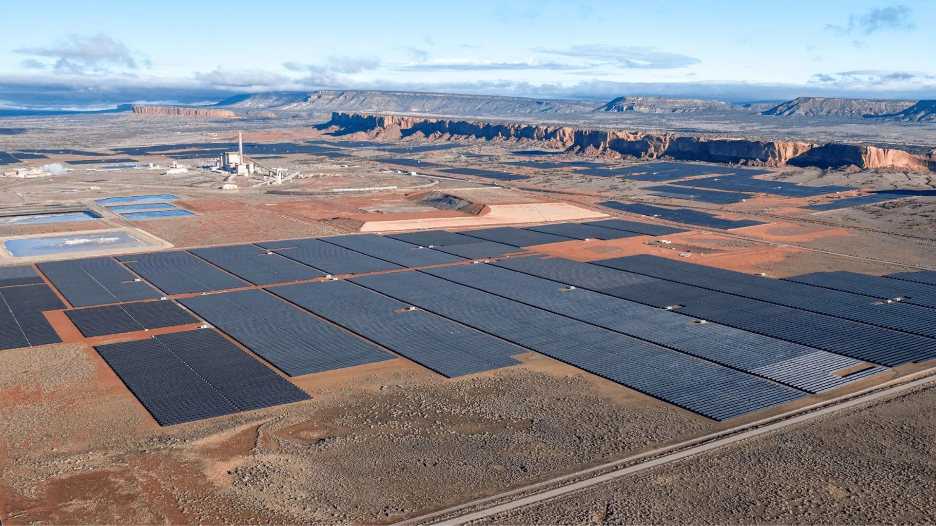 La planta fotovoltaica Escalante Solar ya está en funcionamiento