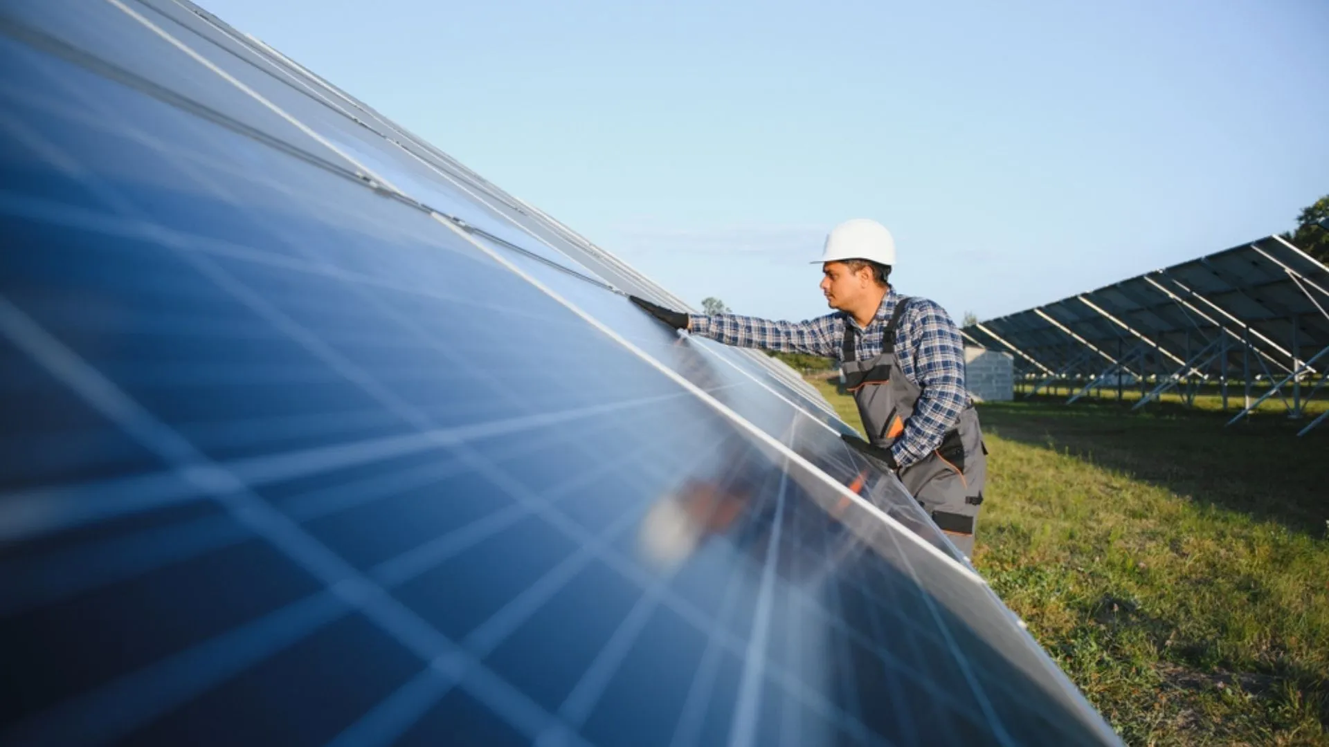 India surpassed 10 GW solar power record in the first quarter of 2024