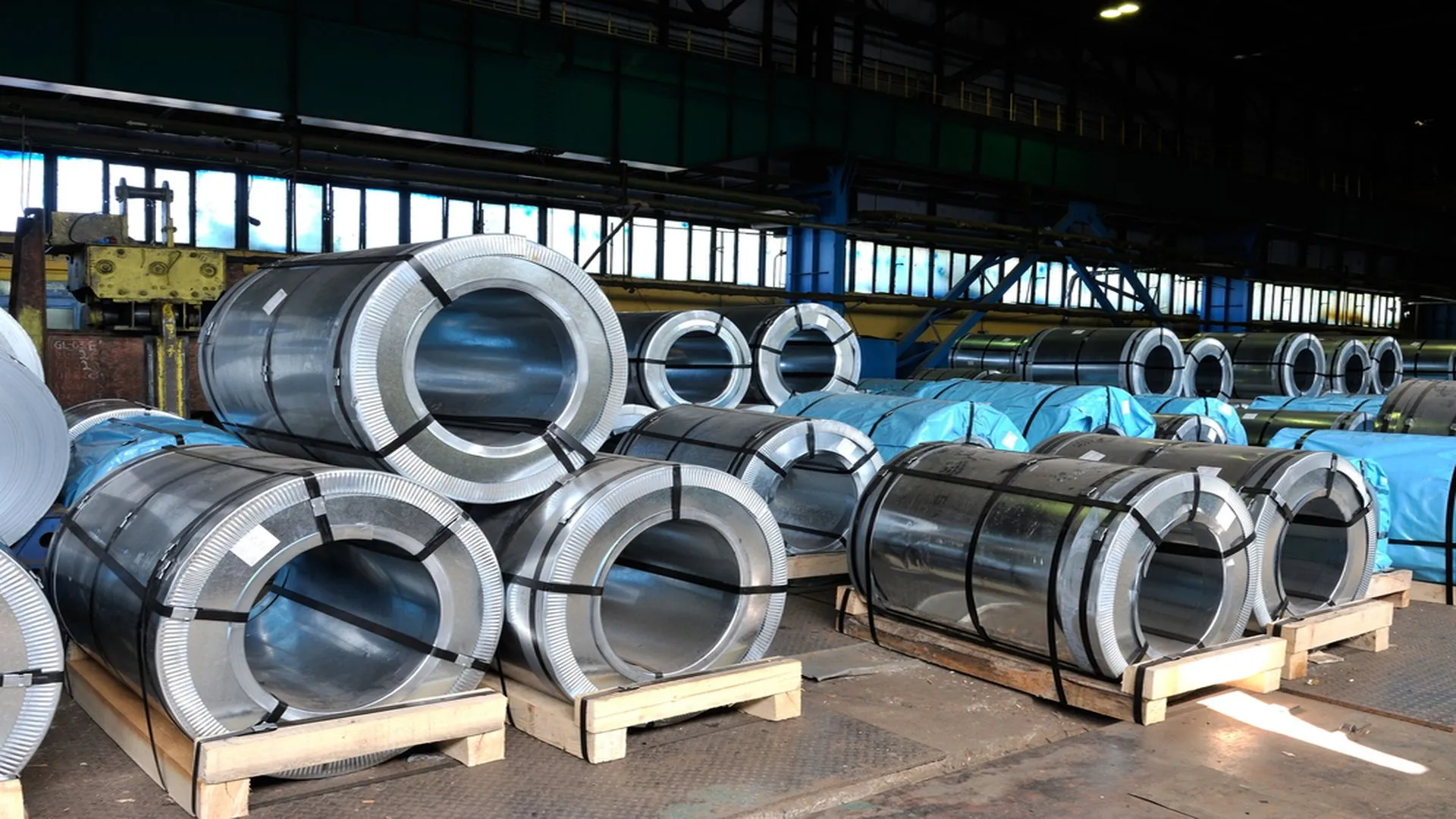 Brazilian steel mill resumes steel production after floods