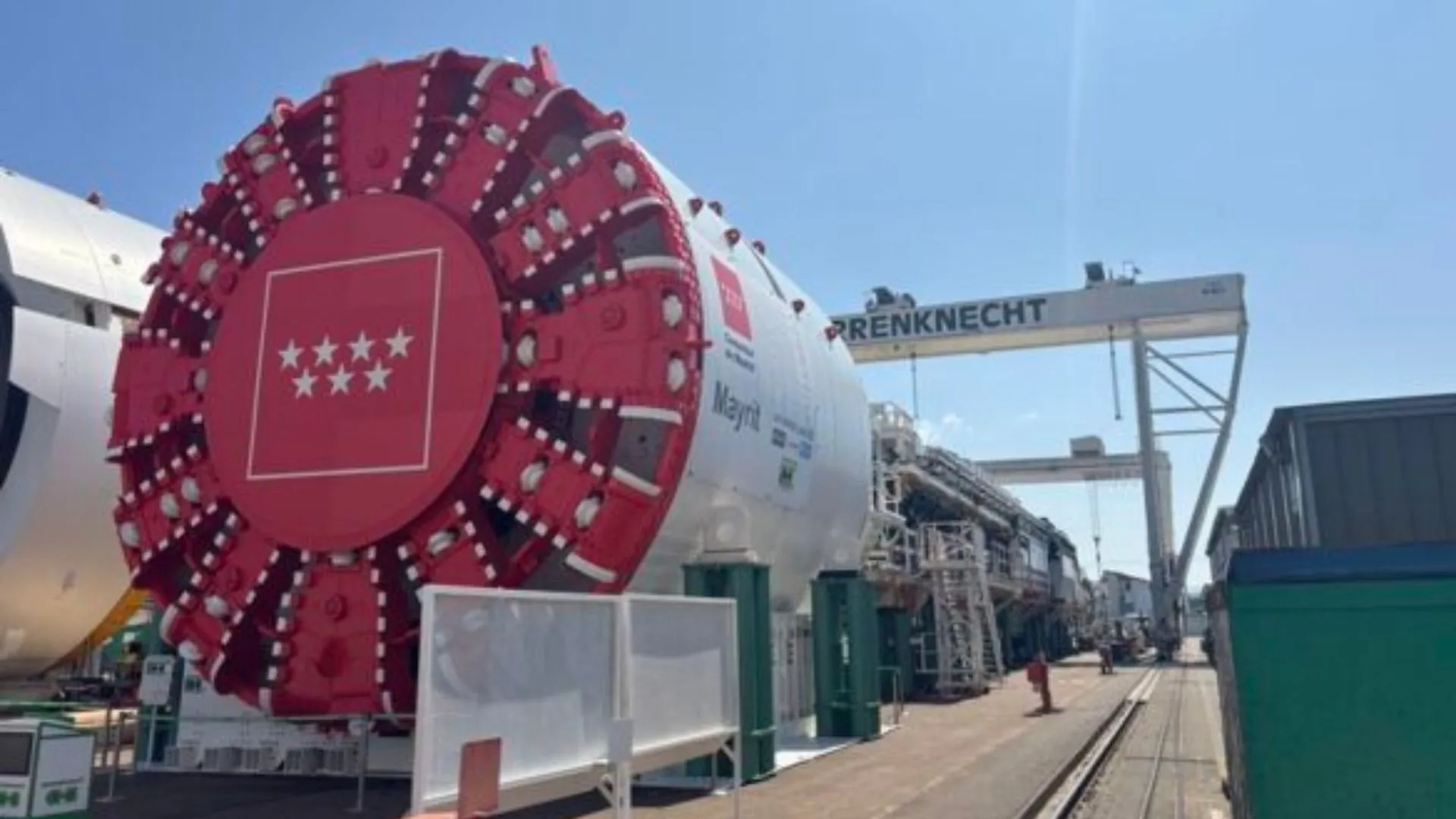 Mayrit tunnel boring machine arrives in Madrid to extend Line 11