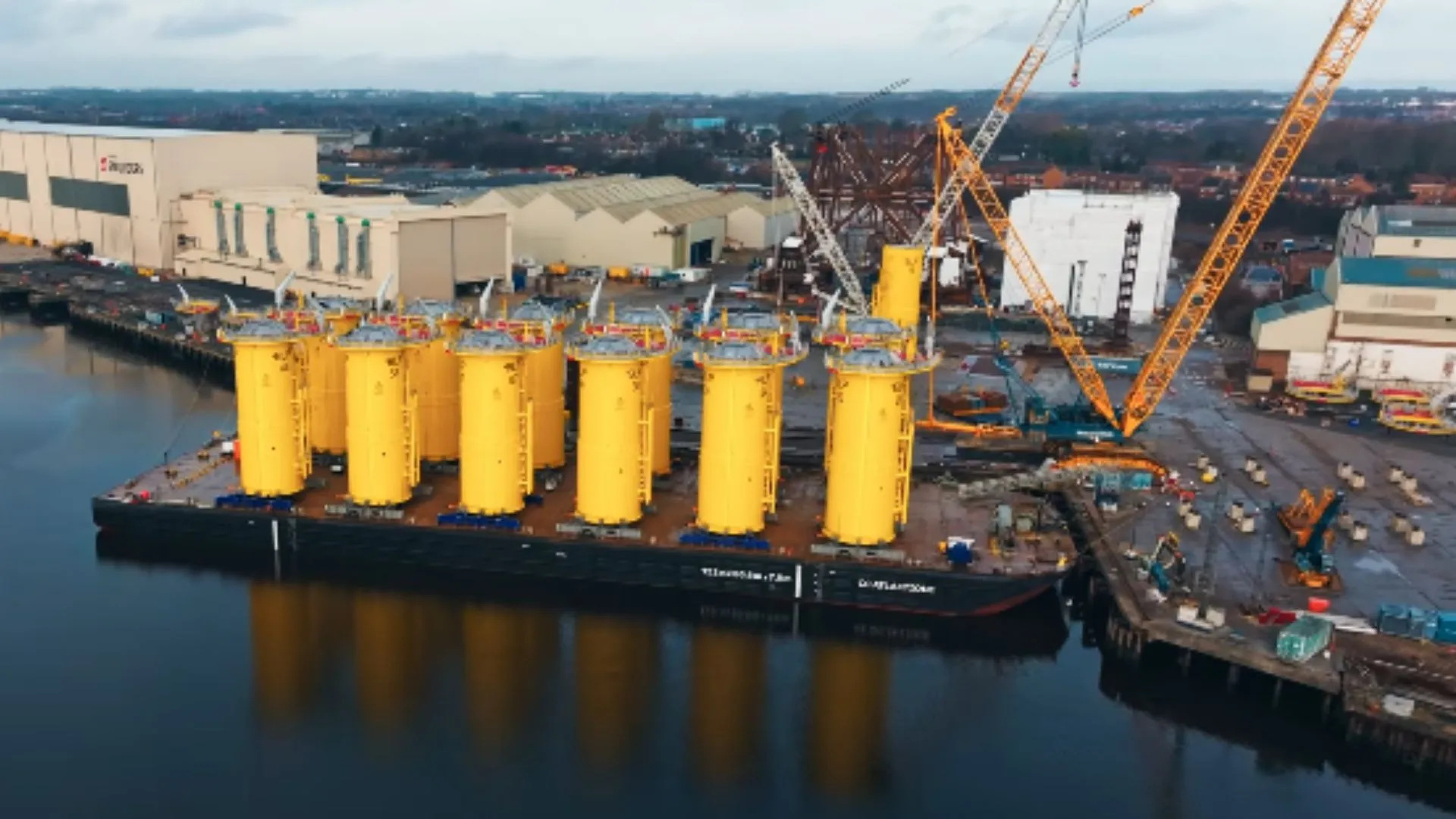 The first pieces of the Baltic Power offshore wind farm have been loaded.