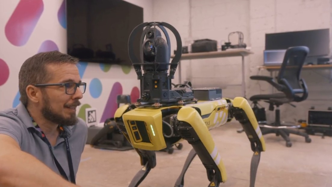 Spot, el perro robot de Boston Dynamics habla usando ChatGPT