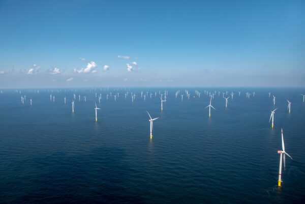 Breaking records: Hollandse Kust Zuid, the largest offshore wind farm ...